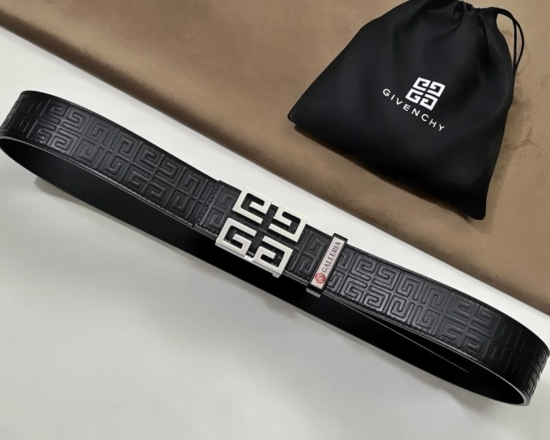 Low-cost Givenchy Belts