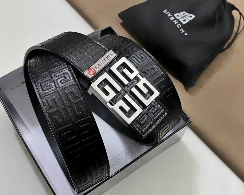 Low-cost Givenchy Belts