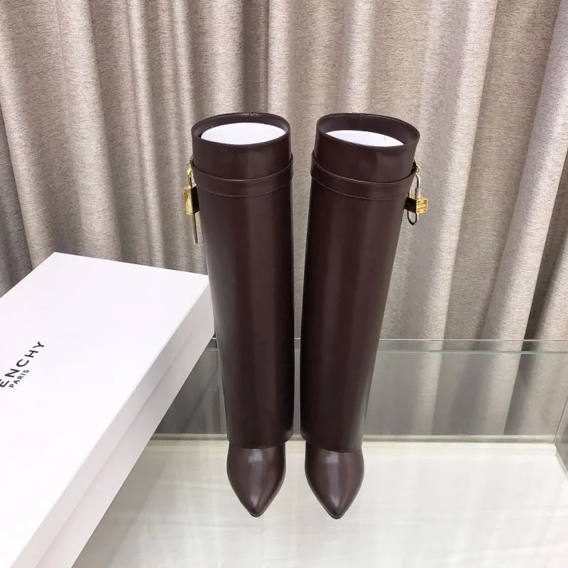 Bargain Givenchy Boots