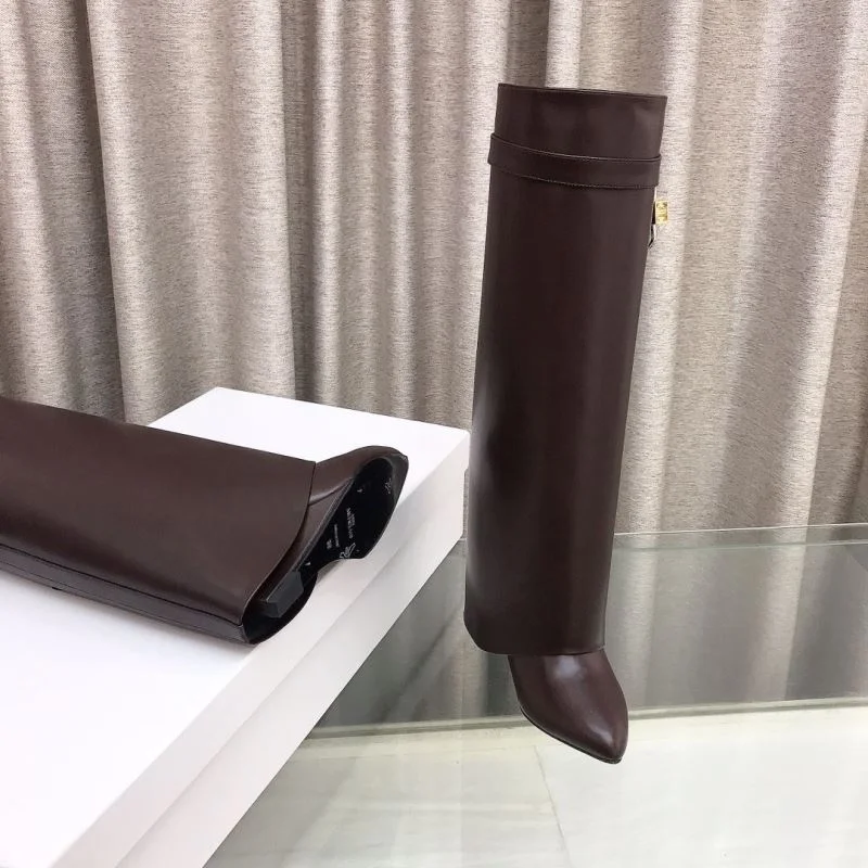 Bargain Givenchy Boots