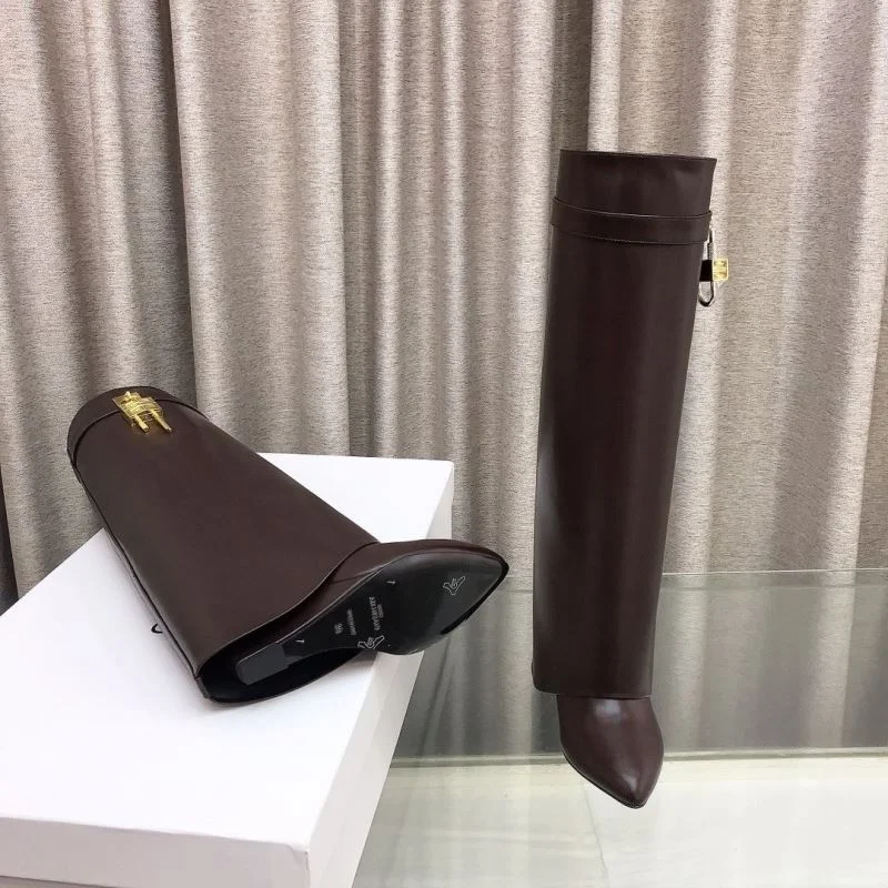 Bargain Givenchy Boots