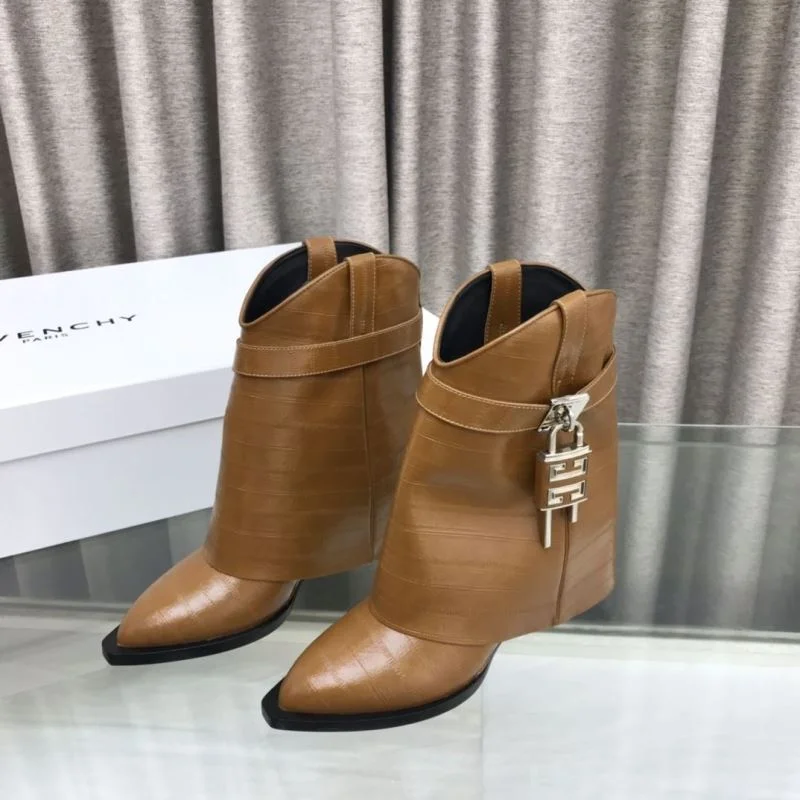 Low-cost Givenchy Boots