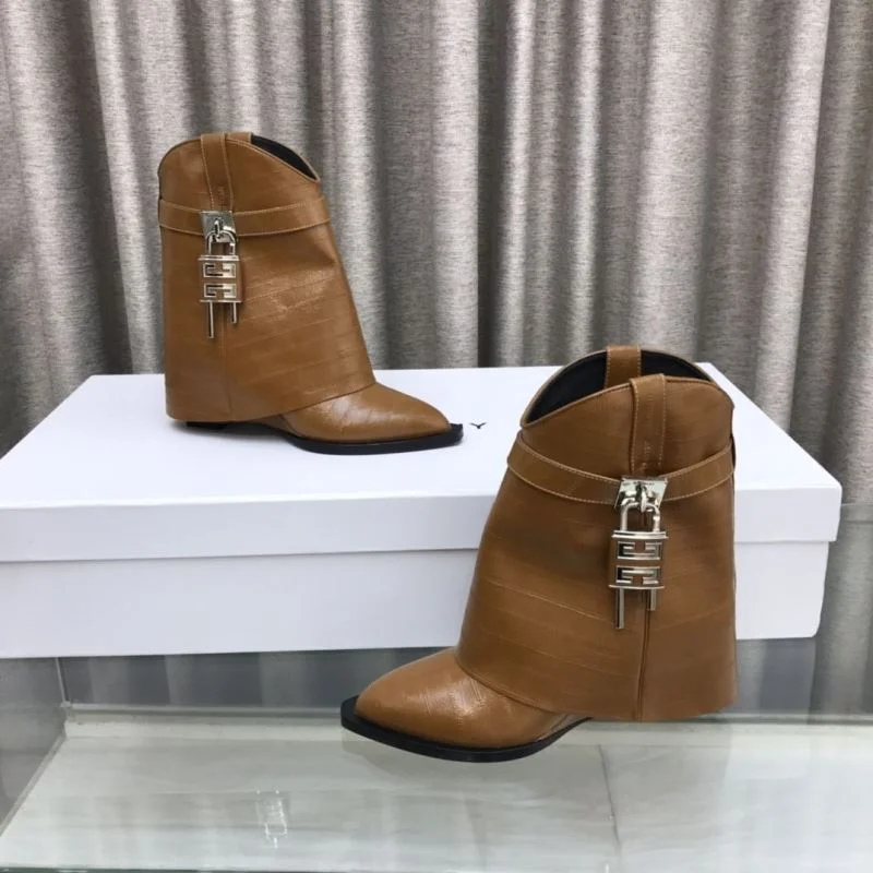 Low-cost Givenchy Boots