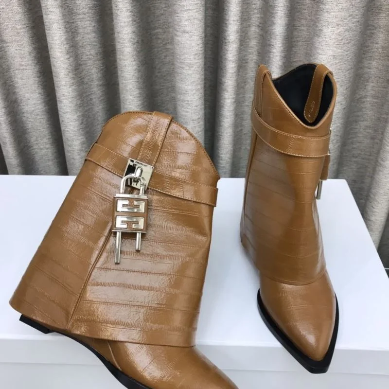 Low-cost Givenchy Boots
