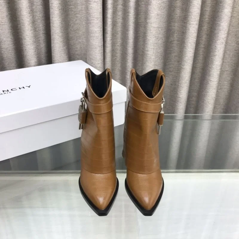 Low-cost Givenchy Boots
