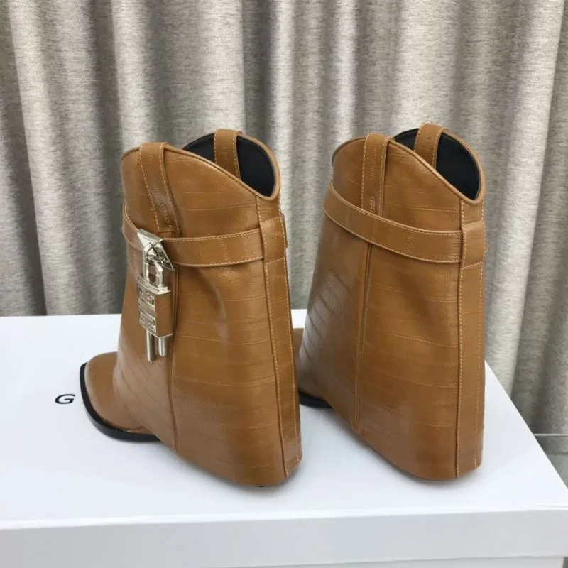 Low-cost Givenchy Boots