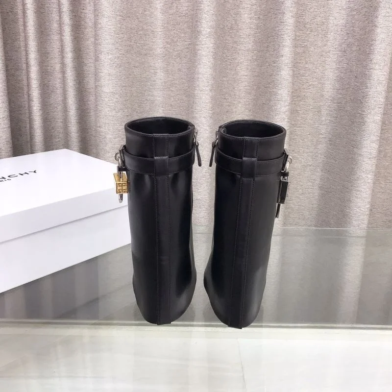 Economical Givenchy Boots