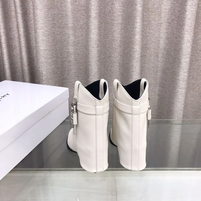 Low-cost Givenchy Boots