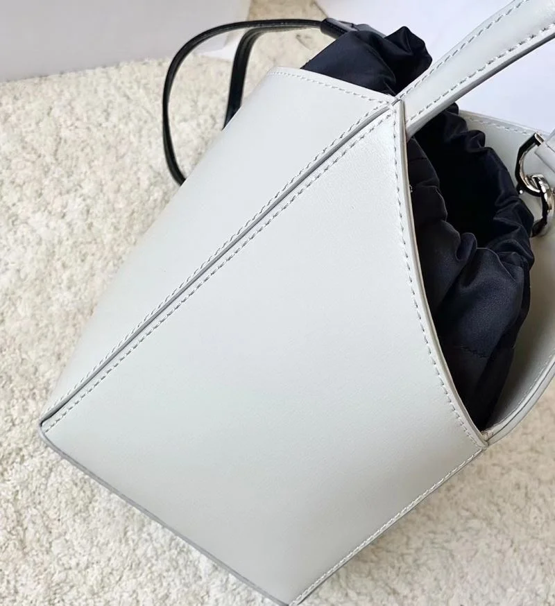 Bargain Givenchy Bucket Bags