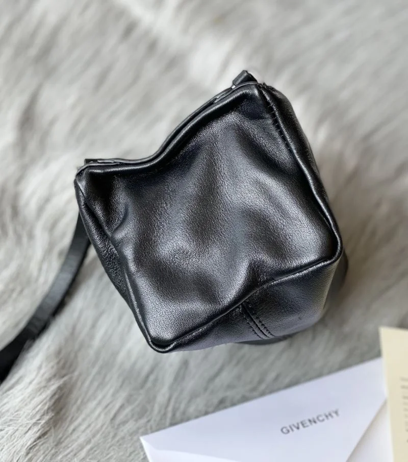 Perfect replica Givenchy Clutch Bags