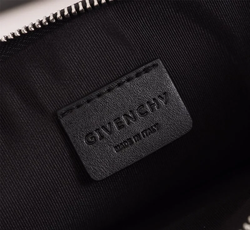 Legit Givenchy Clutch Bags