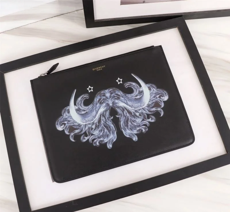 Discounted Givenchy Clutch Bags