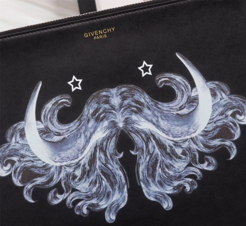 Discounted Givenchy Clutch Bags