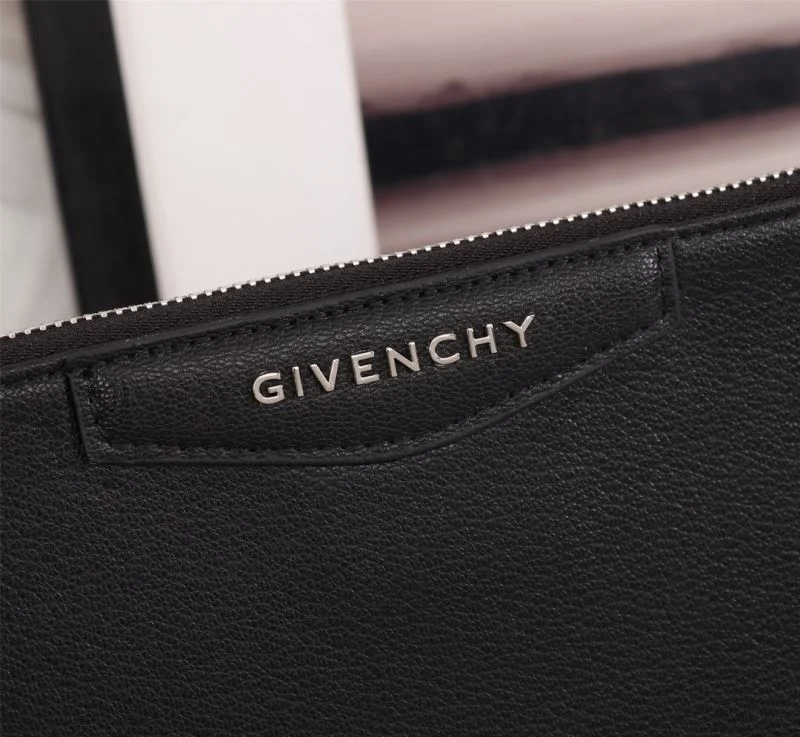 Affordable Givenchy Clutch Bags