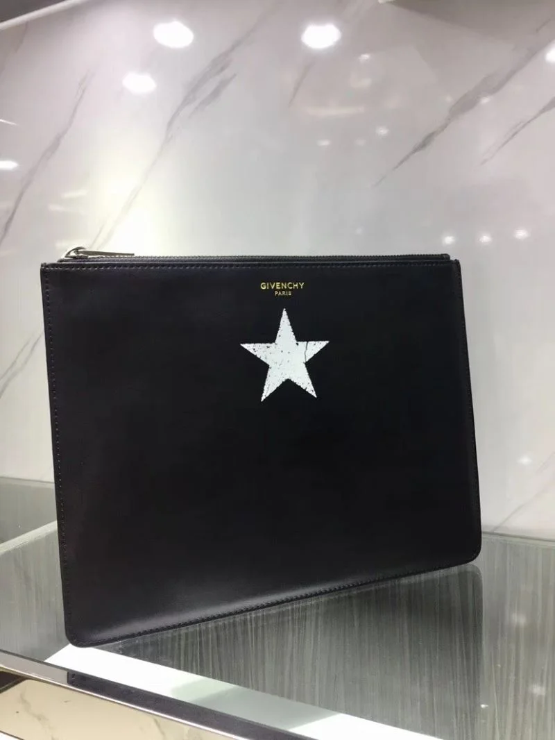 Top mirror Givenchy Clutch Bags