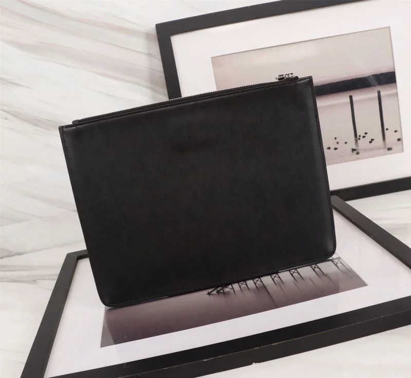 Inexpensive Givenchy Clutch Bags