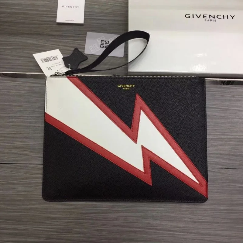 Top match Givenchy Clutch Bags