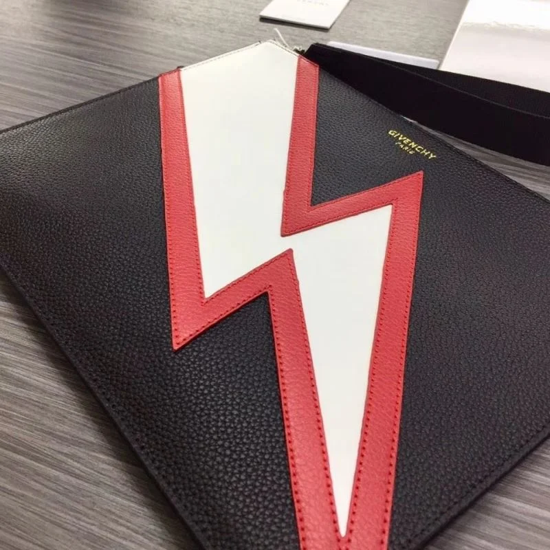 Top match Givenchy Clutch Bags