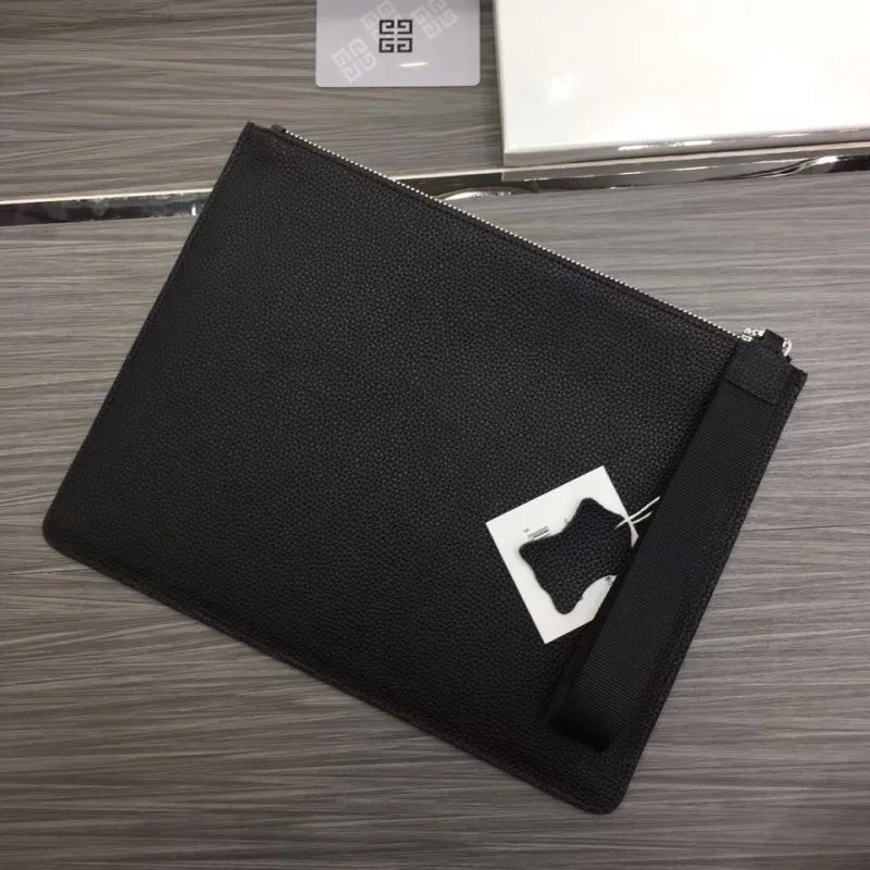 Top match Givenchy Clutch Bags