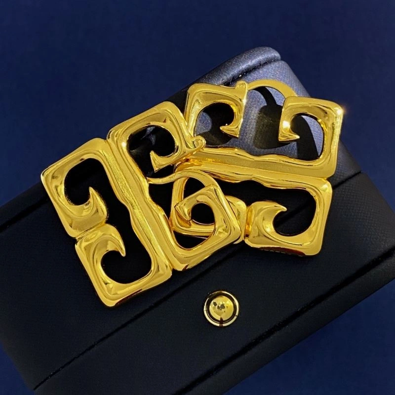 High accuracy Givenchy Earrings