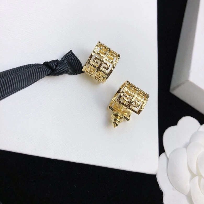 Top match Givenchy Earrings