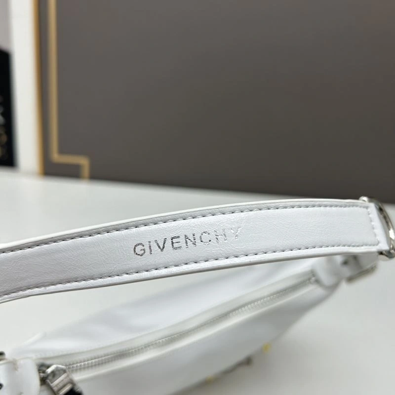 Accurate model Givenchy Hobo Bags