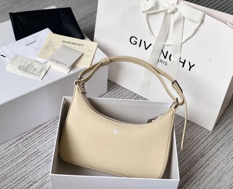 Accurate model Givenchy Hobo Bags