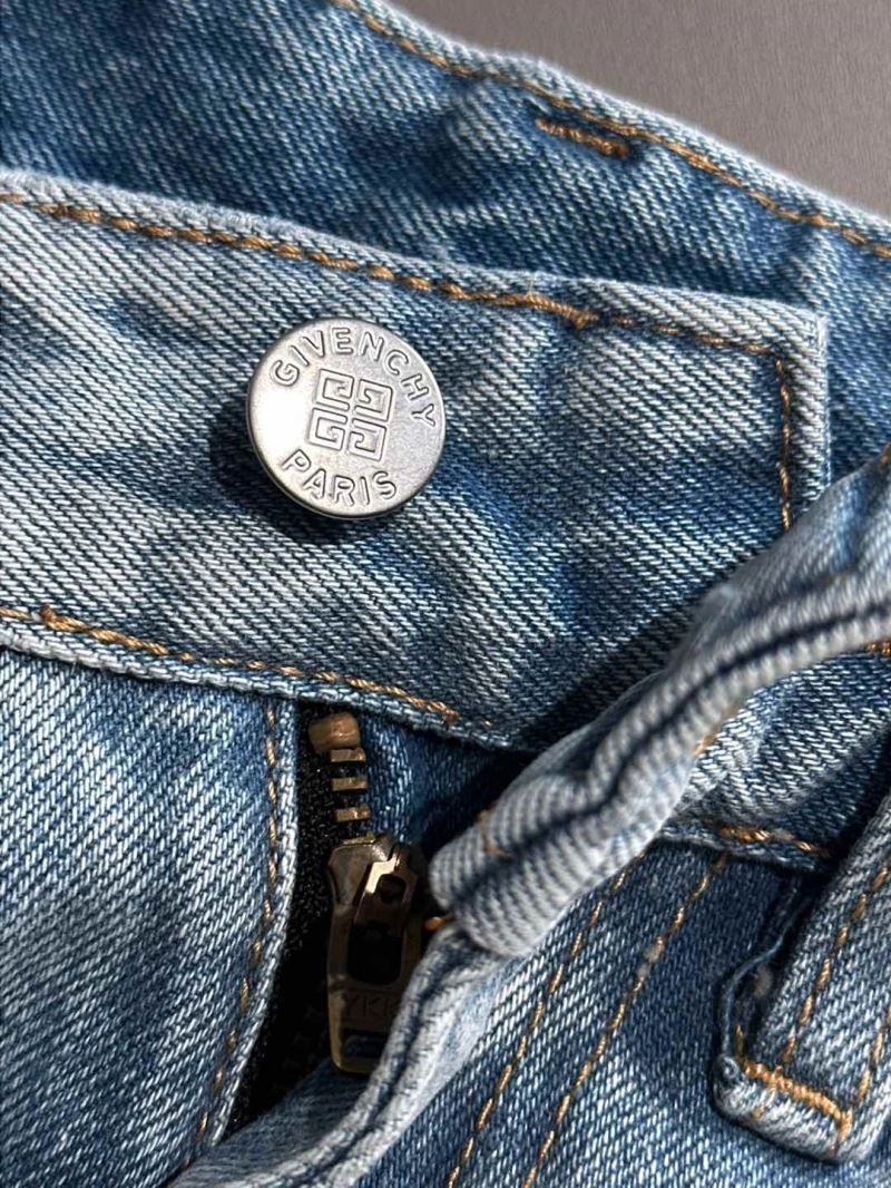 Brand-original Givenchy Jeans