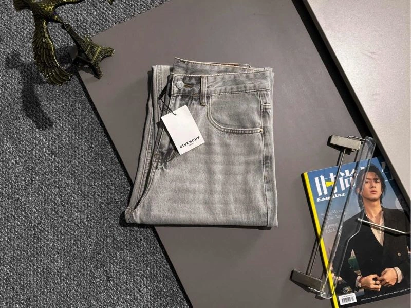 High fidelity Givenchy Jeans