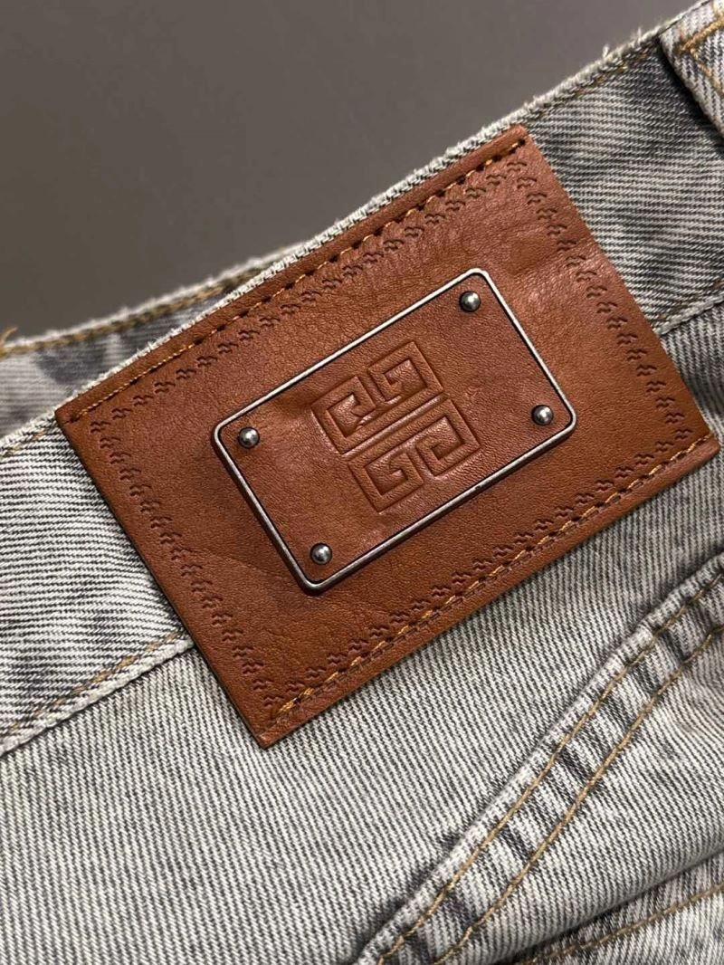 High fidelity Givenchy Jeans