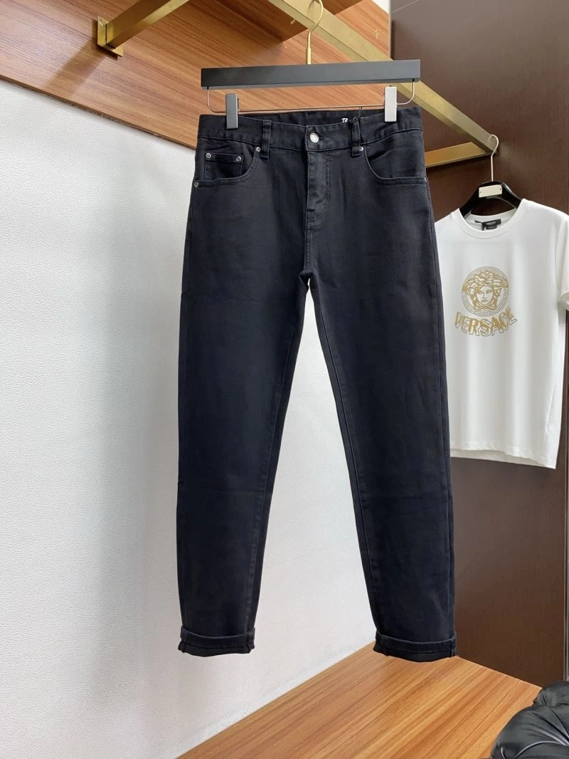 Exact replica Givenchy Jeans