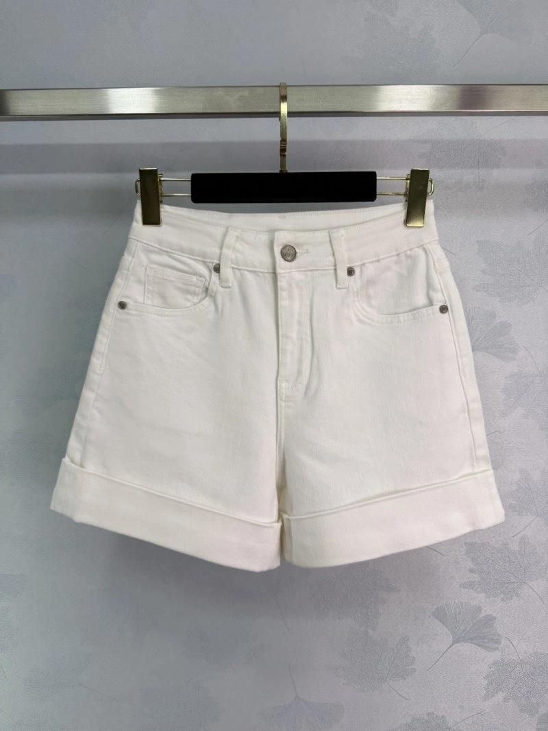 Accurate model Givenchy Jeans