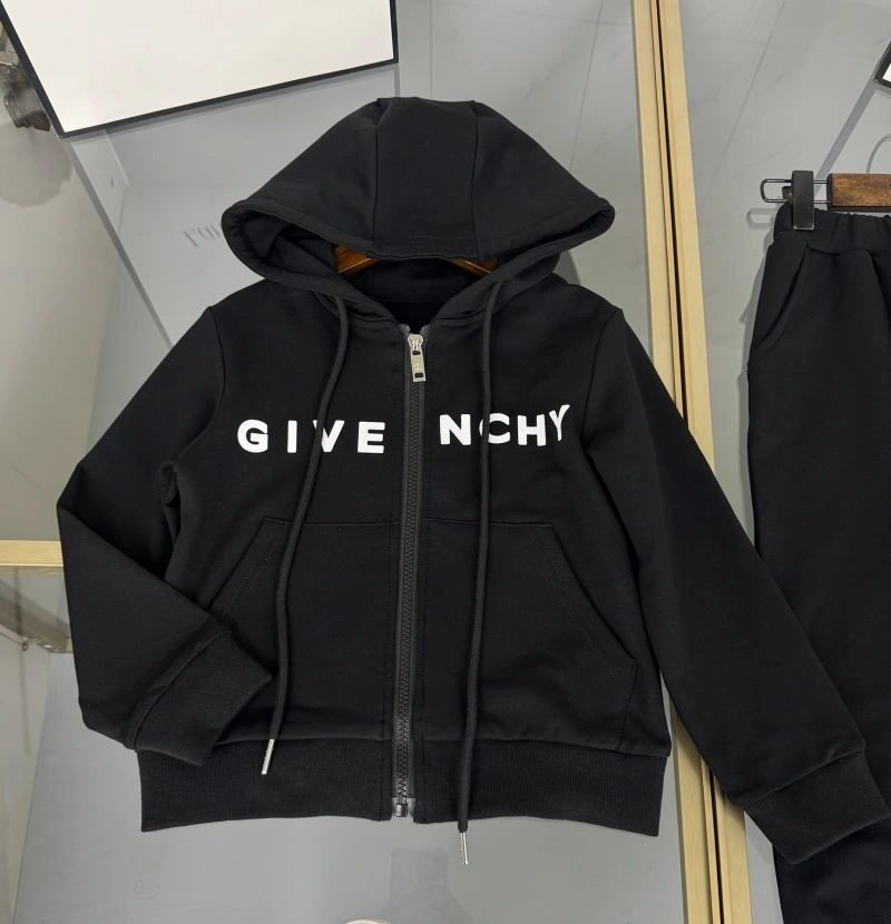 High fidelity Givenchy Kids