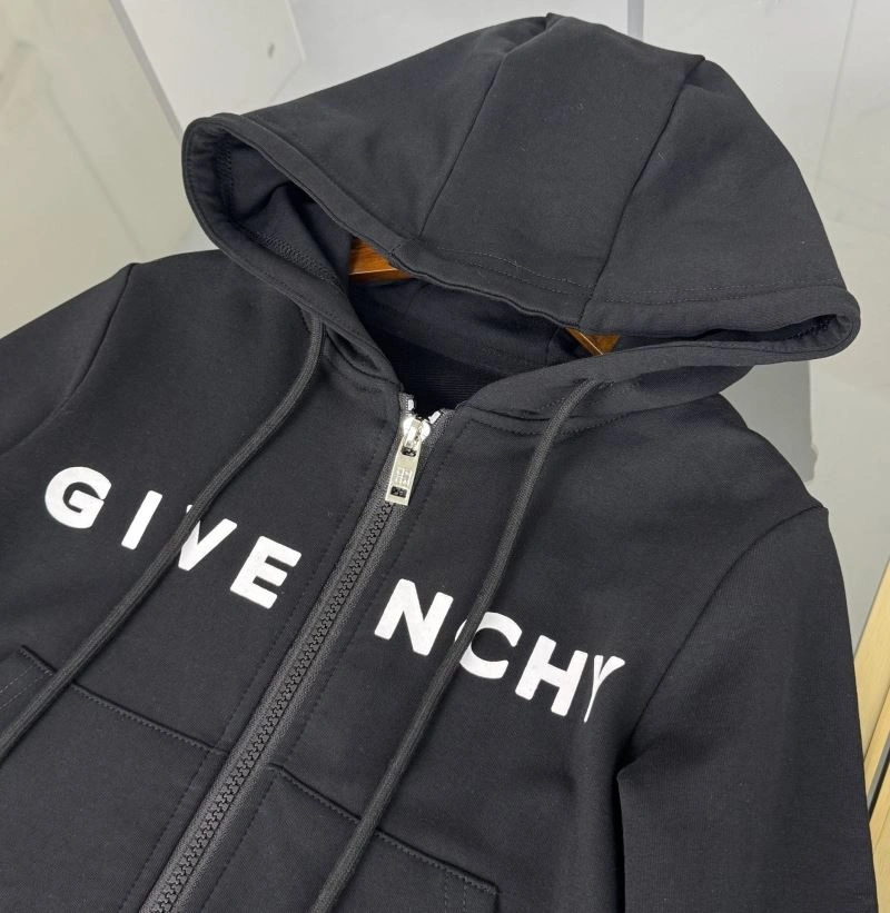 High fidelity Givenchy Kids
