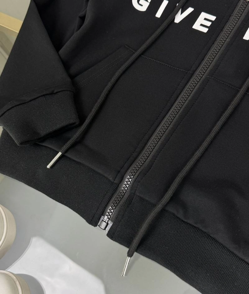High fidelity Givenchy Kids
