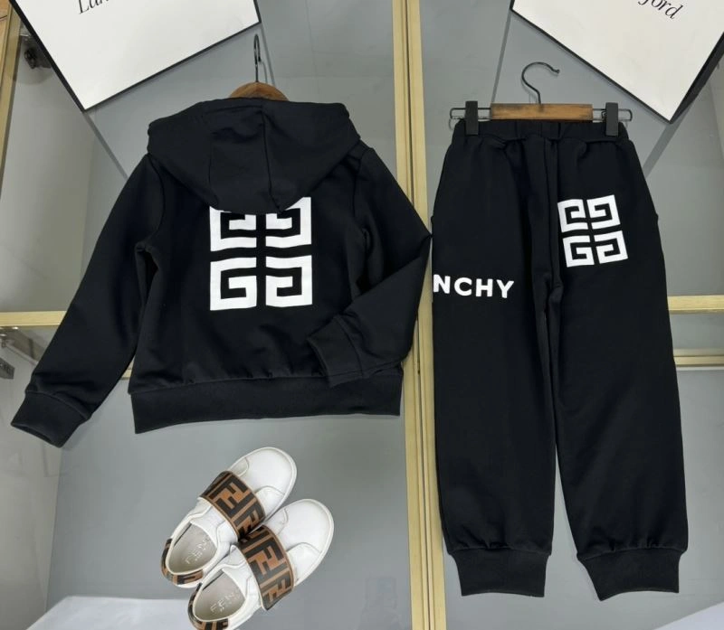 High fidelity Givenchy Kids