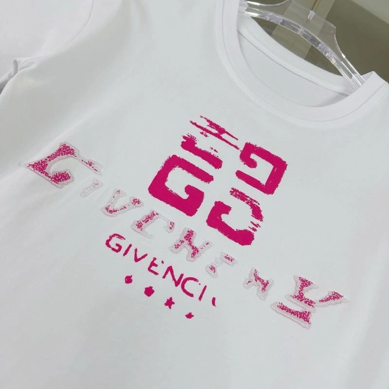 Low-cost Givenchy Kids