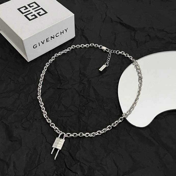 High fidelity Givenchy Necklaces