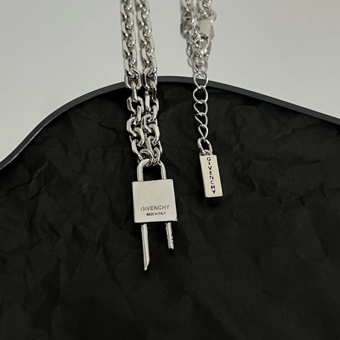 High fidelity Givenchy Necklaces