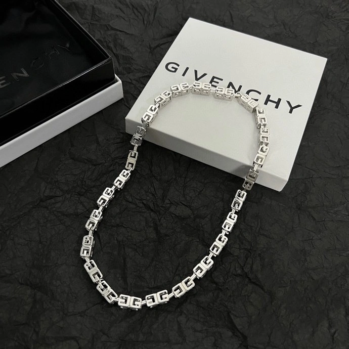 Perfect replica Givenchy Necklaces