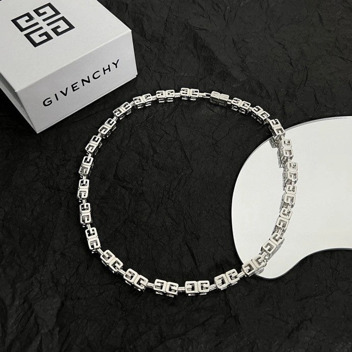 Perfect replica Givenchy Necklaces