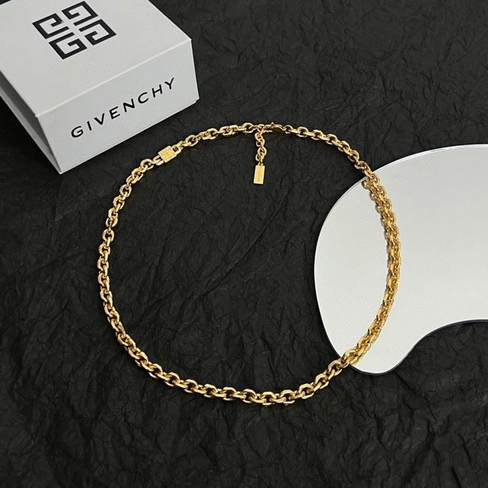 Indistinguishable Givenchy Necklaces