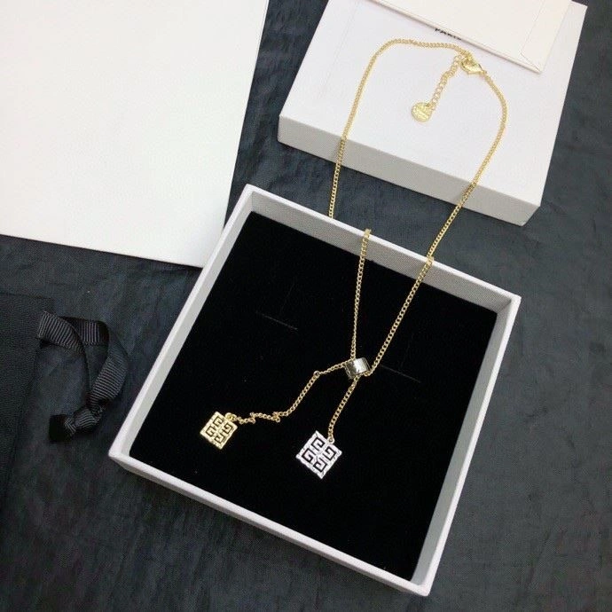 Discounted Givenchy Necklaces