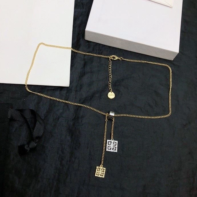 Discounted Givenchy Necklaces