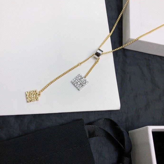 Discounted Givenchy Necklaces