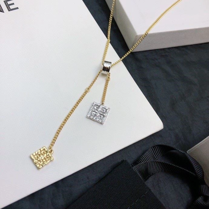 Discounted Givenchy Necklaces