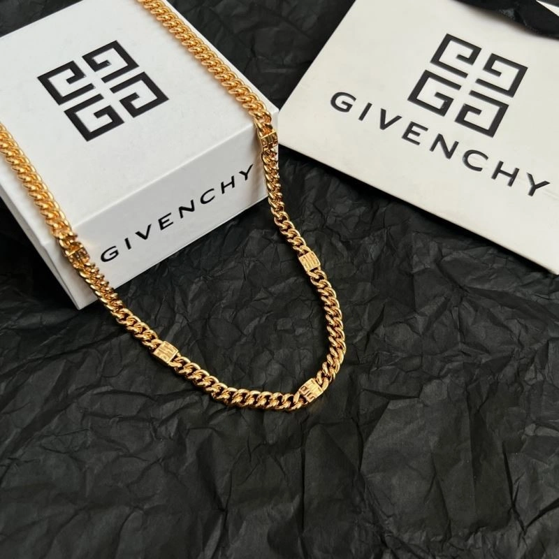 Top match Givenchy Necklaces