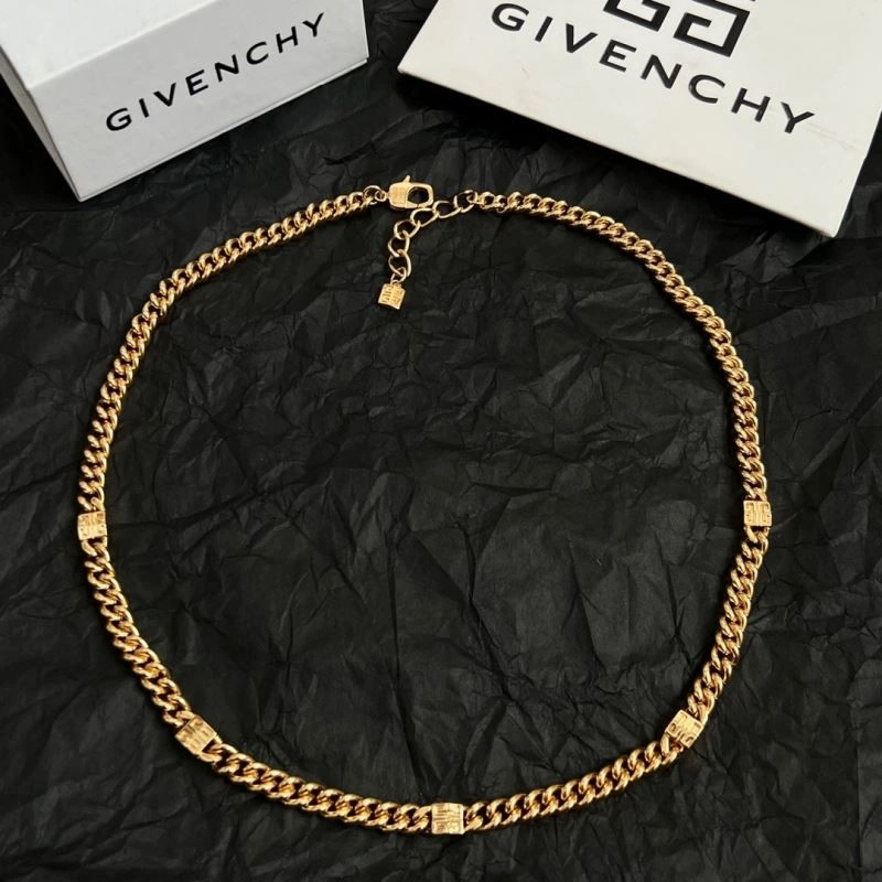 Top match Givenchy Necklaces