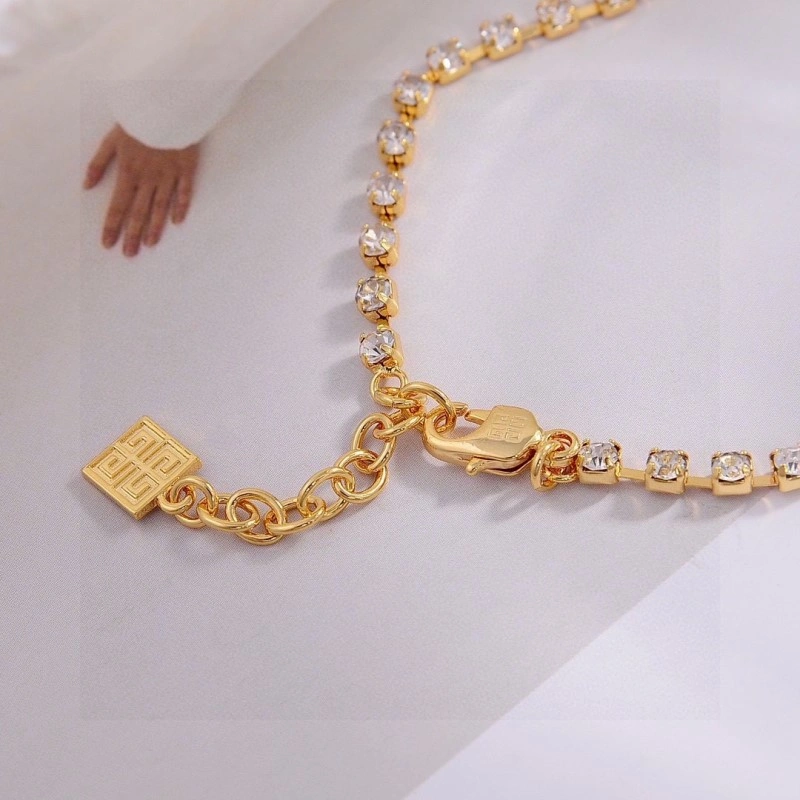 Top match Givenchy Necklaces