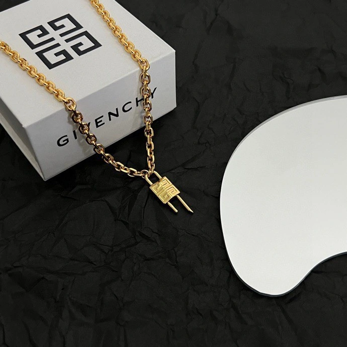 1:1 copy Givenchy Necklaces